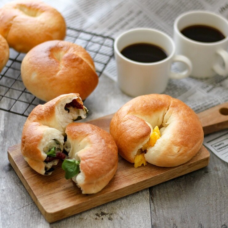 【卵・乳不使用 】パインとバジルの2種のベーグル｜レシピ｜食のWebメディア weeeat!